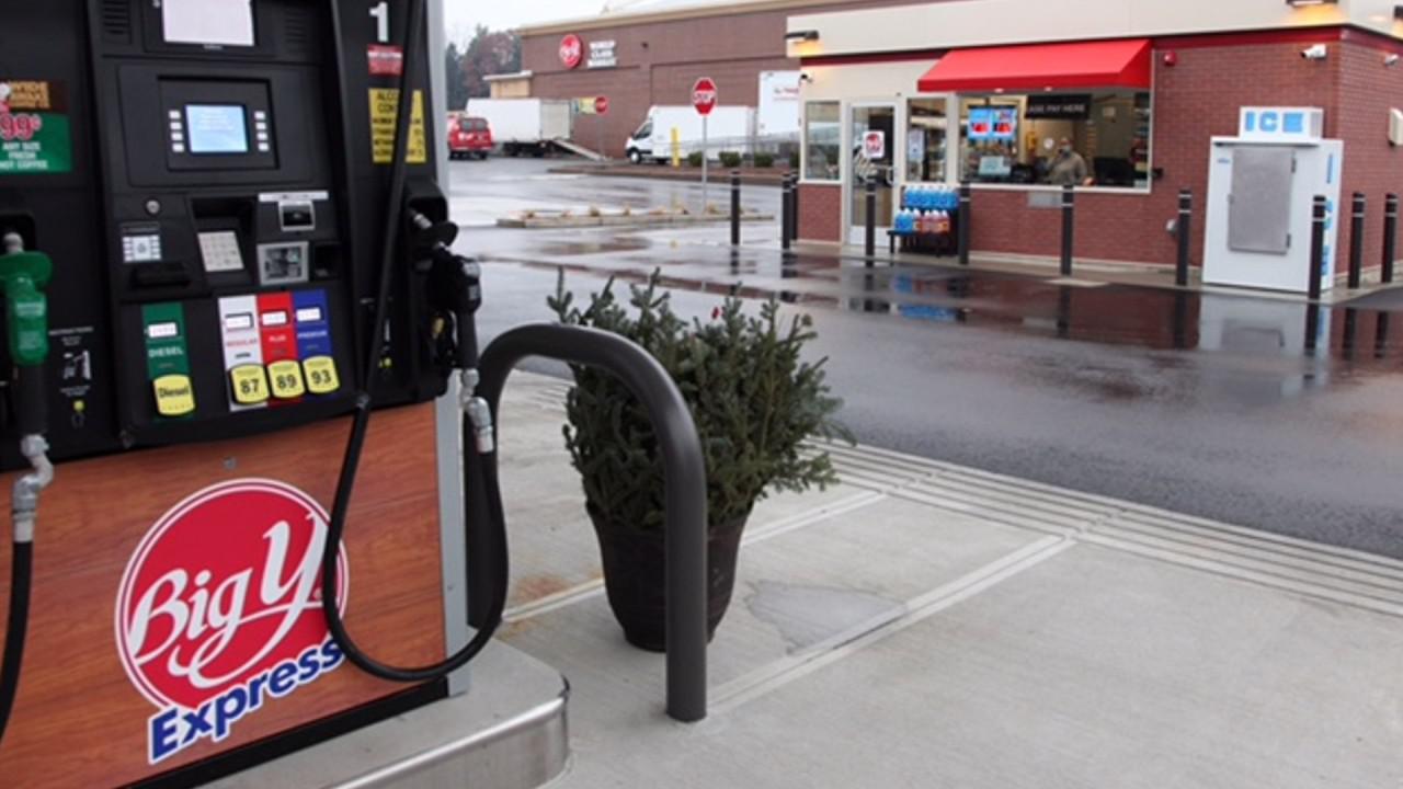 New Big Y Express opens in Northampton - EDC